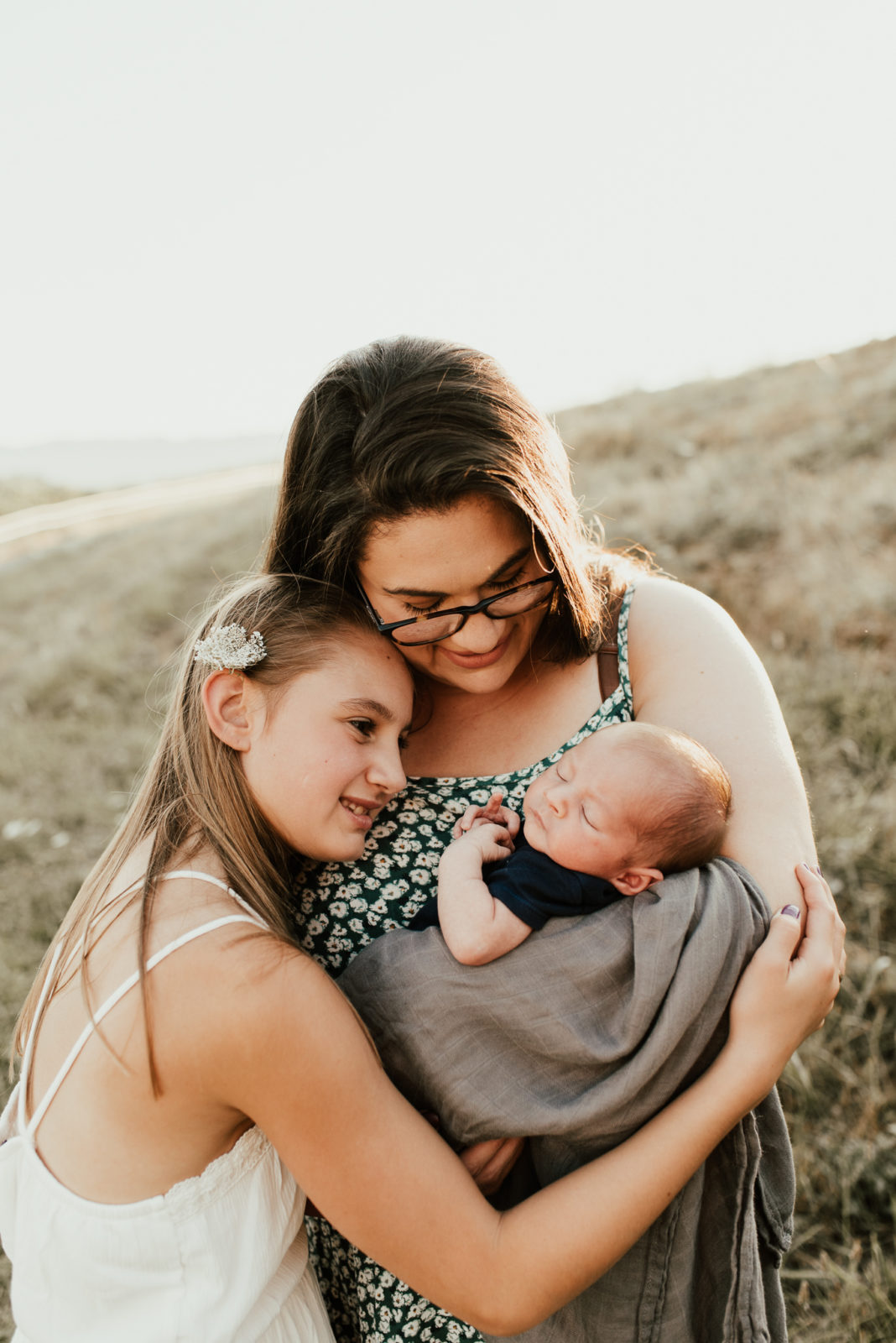 Your Portland Outdoor Newborn Session - Caitlin Forster Photography